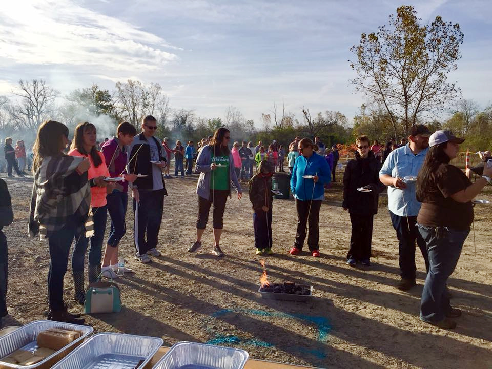 Most people making s'mores simultaneously: world record set in ...